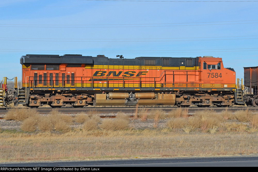 BNSF 7584
